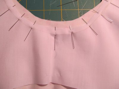 Tutorial: How to sew an all-in-one facing – Pour Moi